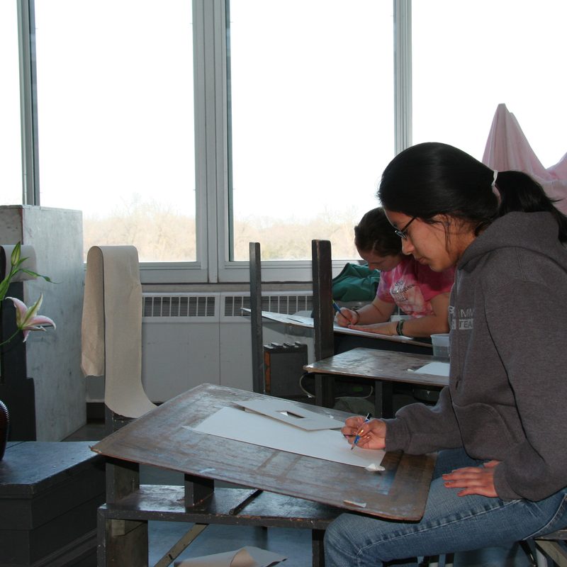 Scenes from the Drawing Studio – Art & Art History – Carleton College