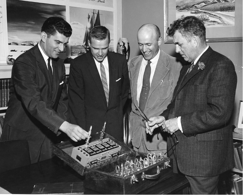 Computing Artifacts – Carleton Integrated Math & Science – Carleton College