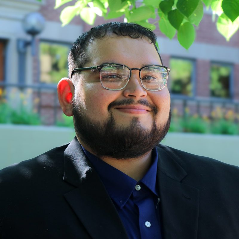 Kevin Vasquez ’27 – First Generation @ Carleton – Carleton College