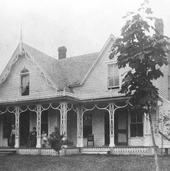 Stories from Dacie Elders – Dacie Moses House – Carleton College