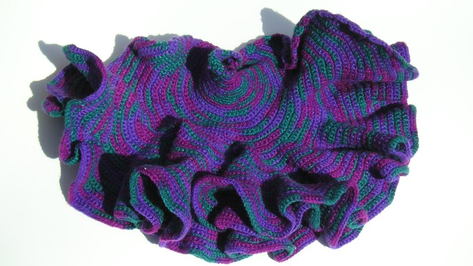 “Crocheting Curves: Shaping the Hyperbolic Plane” Exhibit Opens – News ...