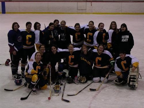 Women’s Hockey Flourishes at Carleton – News – Carleton College