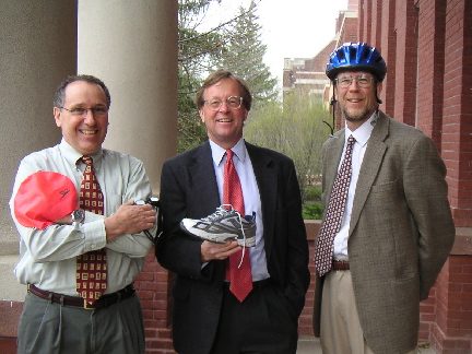 Carleton Stages Annual Triathlon – News – Carleton College