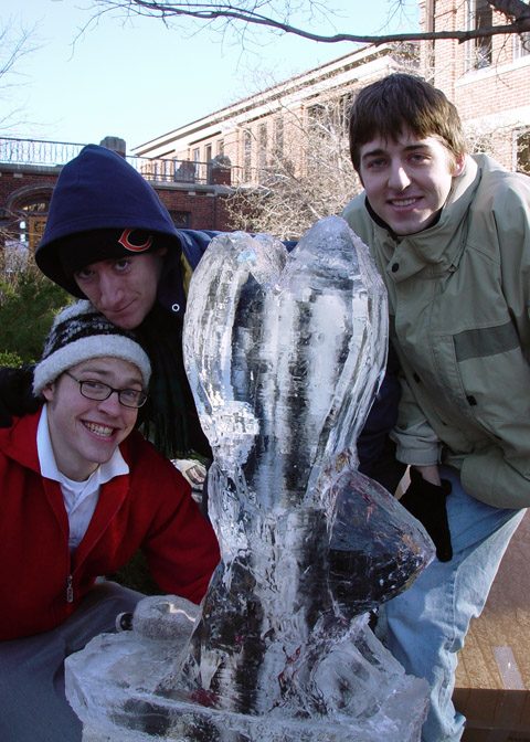 Student-Made Ice Sculptures Decorate Campus – News – Carleton College