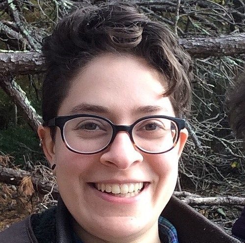 Deborah Shapiro ’13 – Linguistics – Carleton College