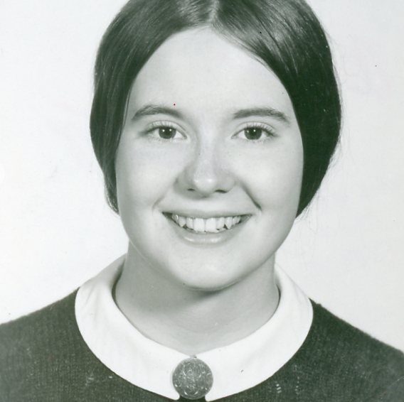 Anne Muir's Instagram, Twitter & Facebook on IDCrawl