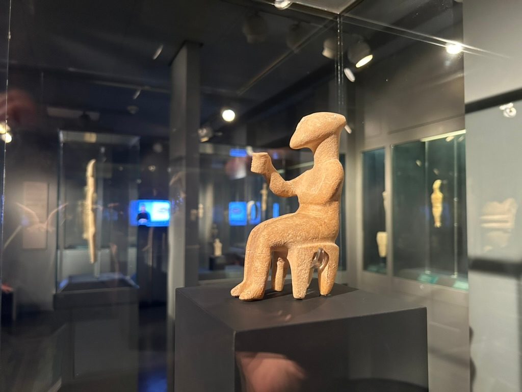 Week 3 – Gingo (the Cyclades & Cycladic art) – Greece at a Crossroads ...